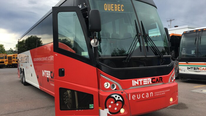 Intercar reprend ses liaisons entre Saguenay et Québec | Radio-Canada