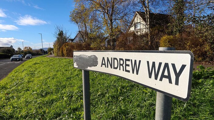 Une ville d’Irlande du Nord débaptise une rue nommée d’après l’ex ...