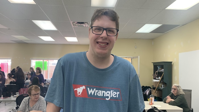 Les employés d’Eco Vision Memramcook excités par leur nouvelle friperie ...