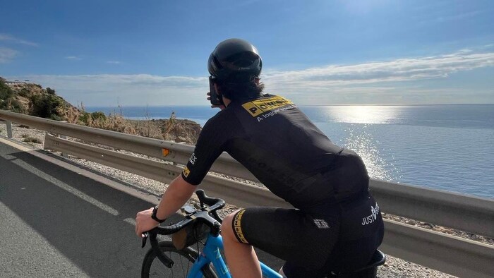 Jacob Roy sacré double champion canadien de vélo de montagne | Radio-Canada