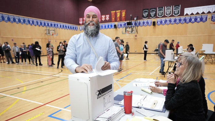 Une campagne sans campagne pour la candidate du NPD | Radio-Canada