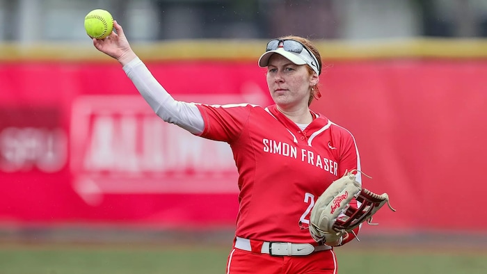Janique Balcaen, meilleure frappeuse de l’équipe de softball de l ...