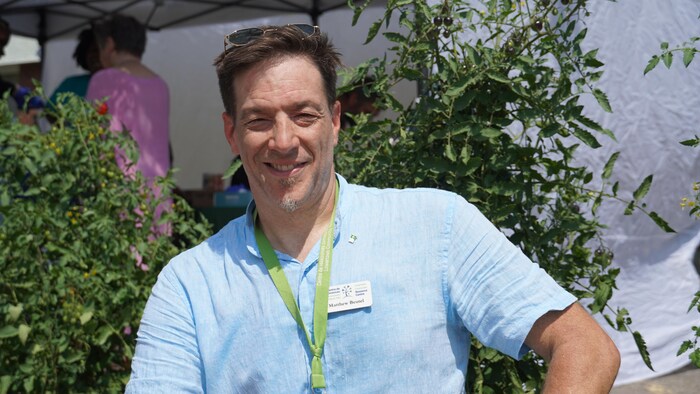 Un jardin communautaire fleurit dans la Basse-Ville d’Ottawa | Radio-Canada