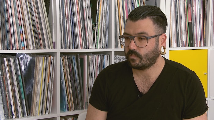 Une usine de vinyles ouvrira dans Saint-Roch | Radio-Canada