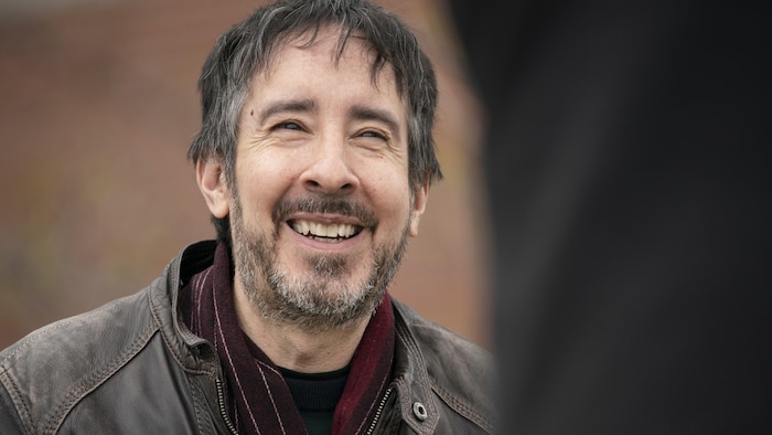 Des aidants naturels fébriles et émus de pouvoir enfin revoir leurs ...