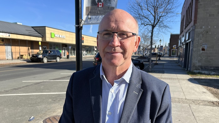 Deux maires sortants se disputent la mairie de la nouvelle municipalité ...