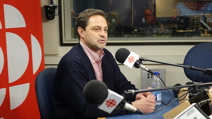 La Société de transport du Saguenay congédie son directeur général Jean ...