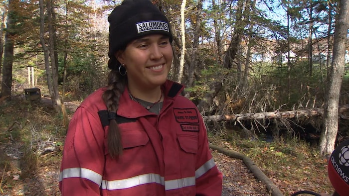 Une équipe du Québec aide à nettoyer un sentier et des ruisseaux de ...