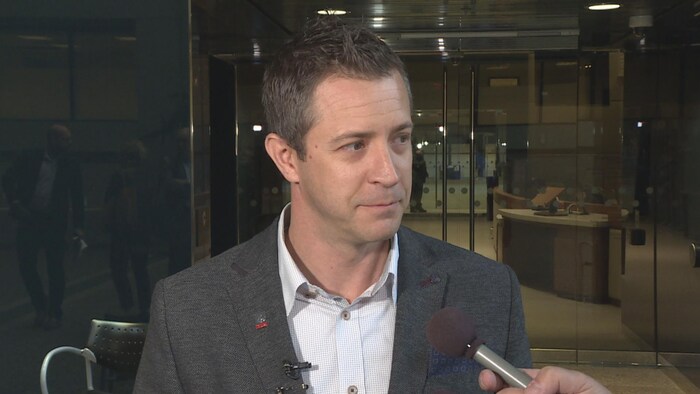 Le conseiller municipal Jeff Davison se joint à la course à la mairie ...