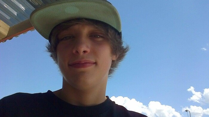 Condamné à payer 7 millions pour avoir battu violemment un adolescent ...