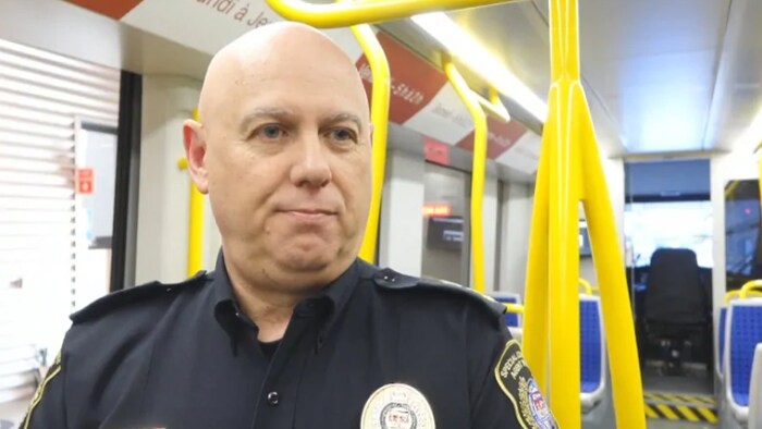 La sécurité des passagers du train léger est-elle adéquate? | Radio-Canada