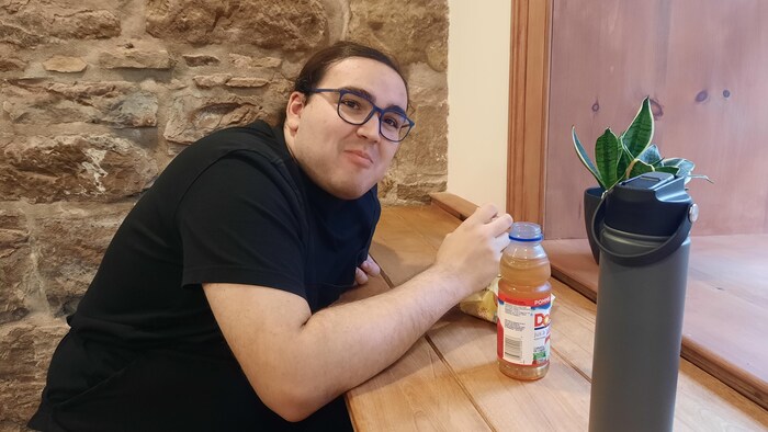 Le café de la première chance | Radio-Canada