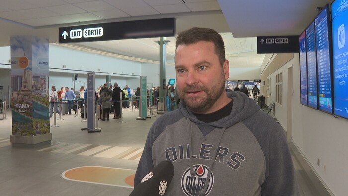 Les Oilers rêvent d’une nouvelle gloire face aux Golden Knights | Radio ...