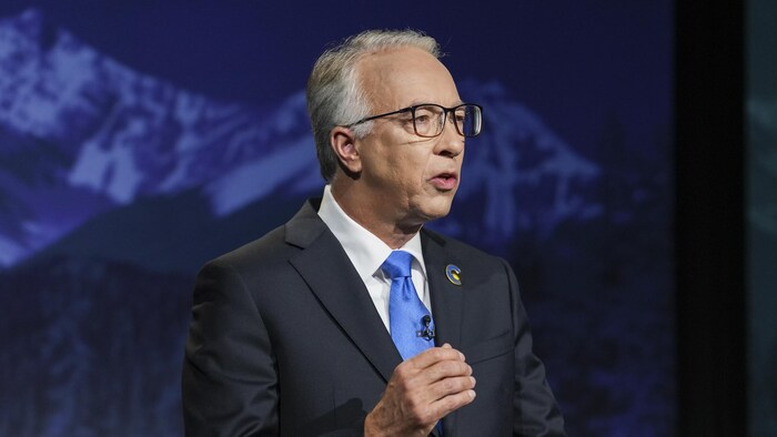 Tarifs douaniers : John Rustad critique les mesures évoquées par la ...