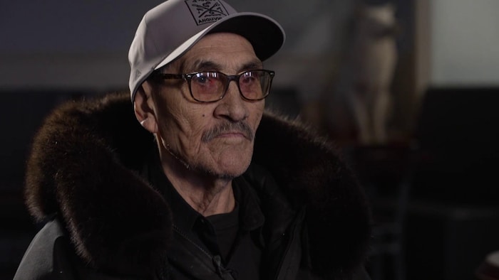 Des Nunavimmiut réagissent aux excuses fédérales du massacre des chiens ...