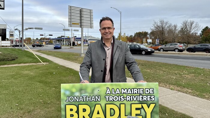 Campagne électorale : vers des feux de circulation gérés par l’IA? | Radio-Canada