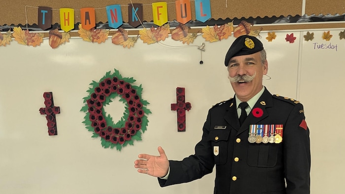 Raconter le jour du Souvenir aux plus jeunes | Radio-Canada