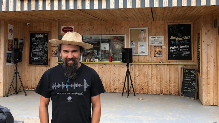 Juan Sebastian Larobina et sa famille coincés en Argentine | Radio-Canada