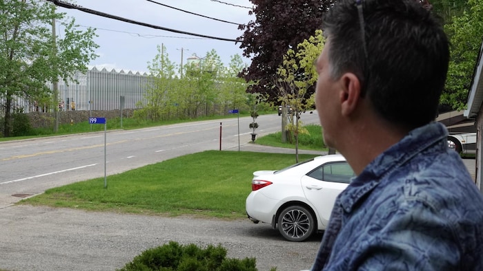 Une voisine odorante : l'usine de cannabis Hexo dérange à Gatineau ...