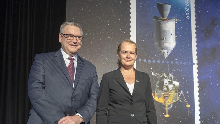 Un timbre pour souligner la contribution canadienne à la mission Apollo ...