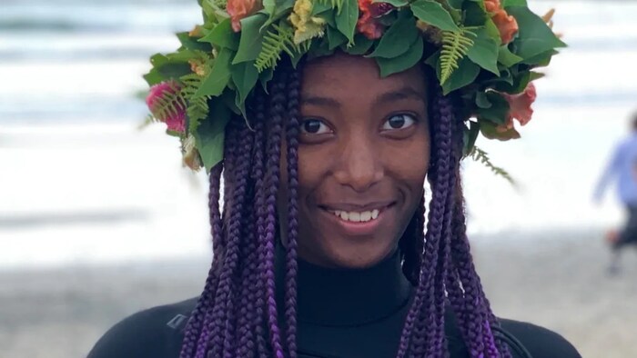 Une surfeuse de 14 ans de N.-É. en route pour la compétition nationale ...