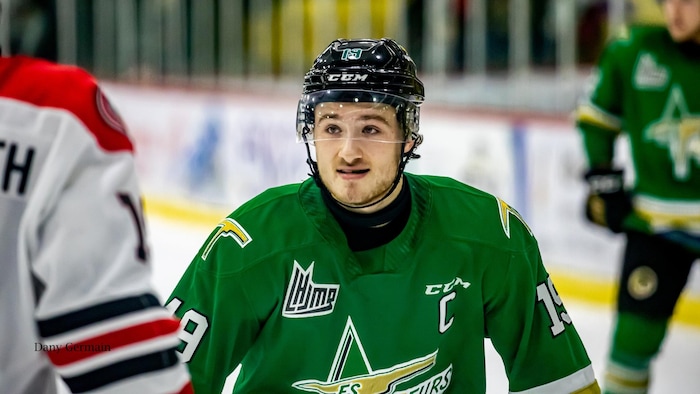 Débuts fructueux de Doucet et Robidas dans leurs nouveaux uniformes ...