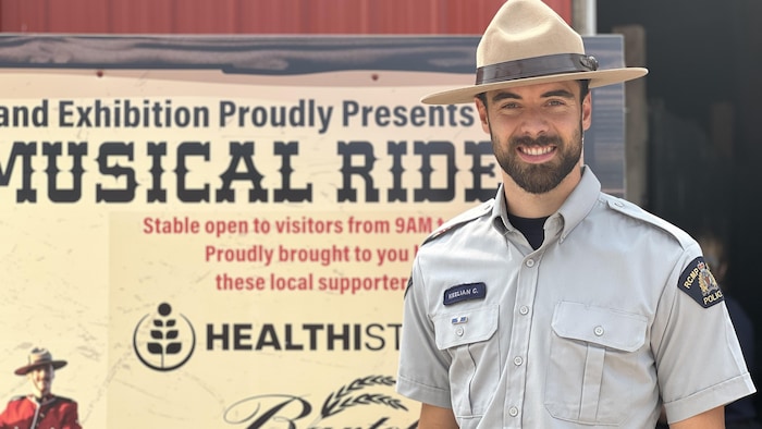 Des cavaliers de la GRC en spectacle au 59e Stampede de Morris | Radio ...