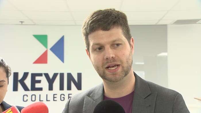 Crise du logement : une plateforme jumelle des étudiants avec des aînés ...