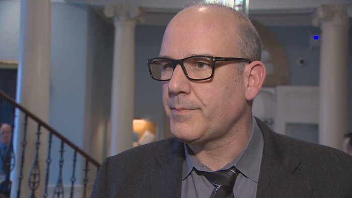 Labi Kousoulis devient le premier candidat à la succession de Stephen ...