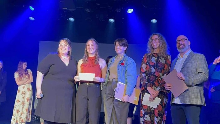 Cégeps en spectacle : la gagnante locale séduit les juges avec un ...