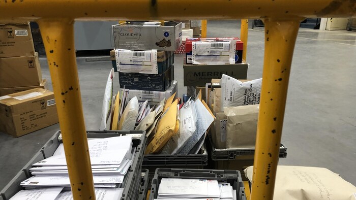 Des milliers de souhaits de Noël pour les soldats canadiens à l ...