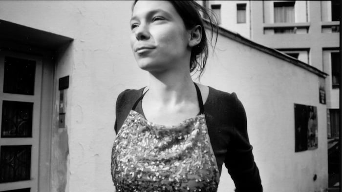 Hommage à Lhasa de Sela au festival Pop Montréal | Radio-Canada