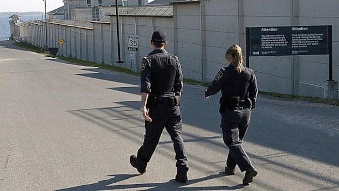 Intelligence agency needs to keep a closer watch on extremism in ...