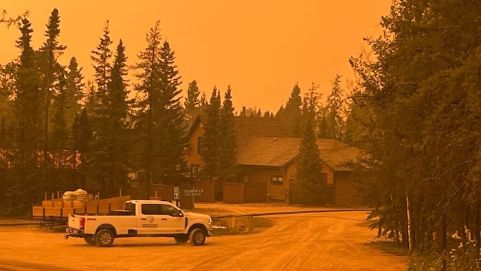 Feux de forêt : la fumée compromet la qualité de l’air partout au pays | Radio-Canada