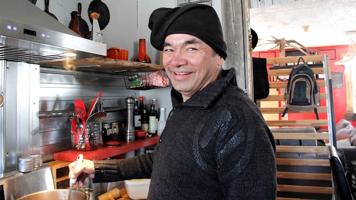 À dix dans une maison : le quotidien des Anishnabeg de Lac-Barrière ...