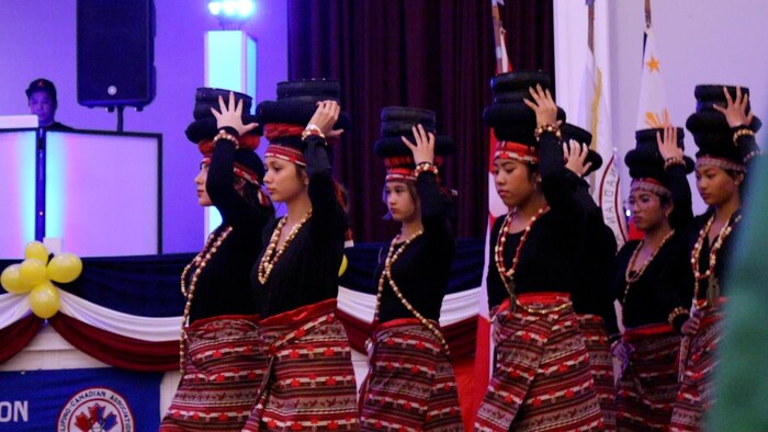 [Ulat] Kulturang Pinoy ipinasilip sa masayang kantahan at sayawan ...