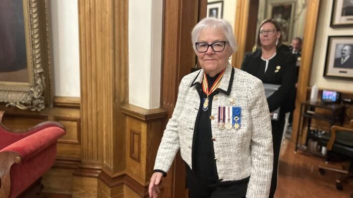 Discours du Trône : des « décisions difficiles » à venir | Radio-Canada