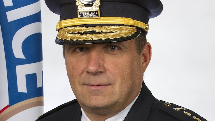 Départ à la retraite du chef du SPVG | Radio-Canada