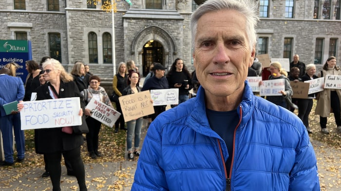 Les banques alimentaires d’Ottawa demandent une plus grande ...