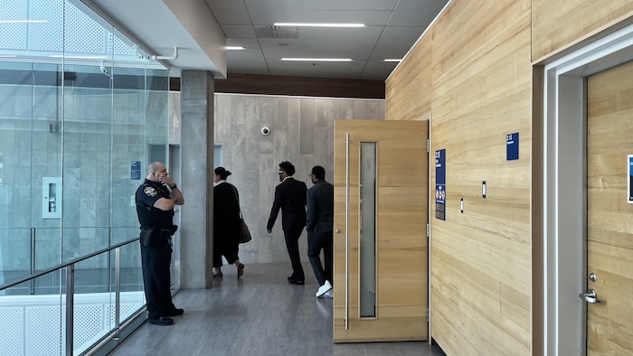 Luck Mervil est reconnu coupable d’agression sexuelle | Radio-Canada