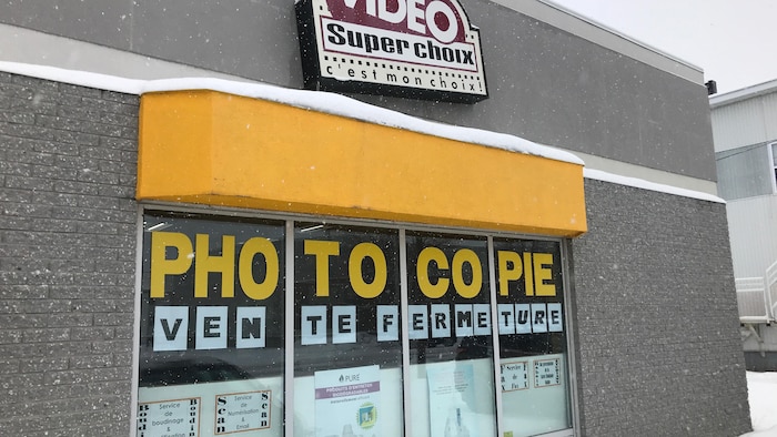 Le club vidéo Super choix fermera ses portes à Rouyn-Noranda | Radio-Canada