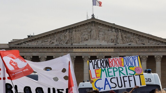 Réforme des retraites : Macron passe outre au vote de l’Assemblée ...