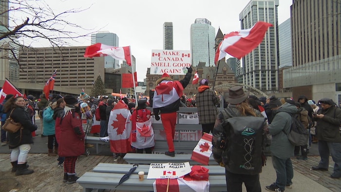 8 personnes accusées à la suite d’une manifestation contre l ...
