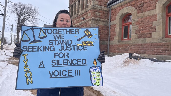 Les accusations sont suspendues contre un jeune accusé du meurtre de ...