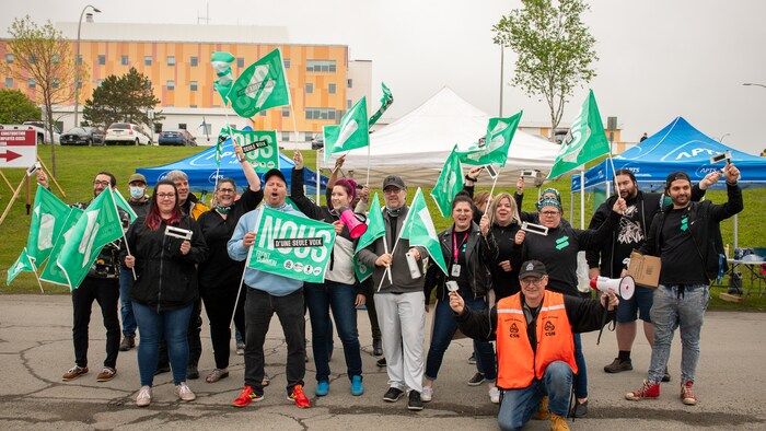 Front commun syndical pour de meilleures conditions de travail | Radio ...