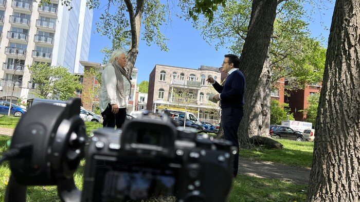 Aux femmes du Québec prêtes à batailler, Manon Massé offre sa place ...