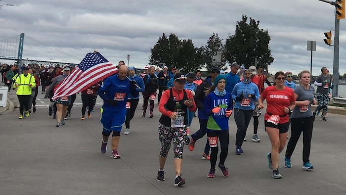 ArriveCAN rend perplexes de futurs participants au marathon de Détroit ...
