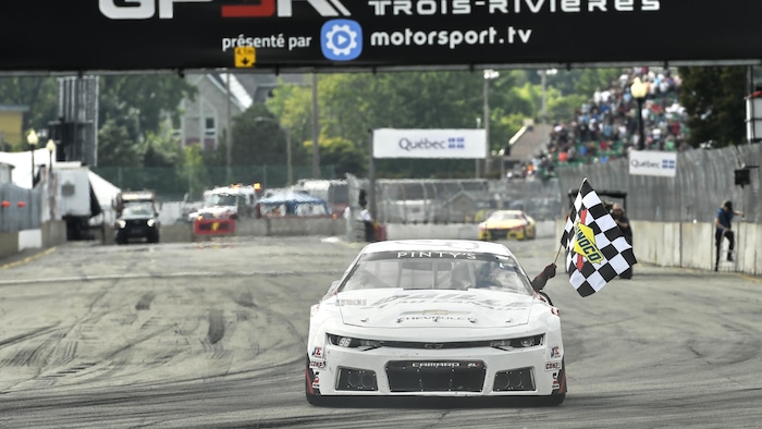 Le Grand Prix de Trois-Rivières rêve à la Coupe NASCAR | Radio-Canada