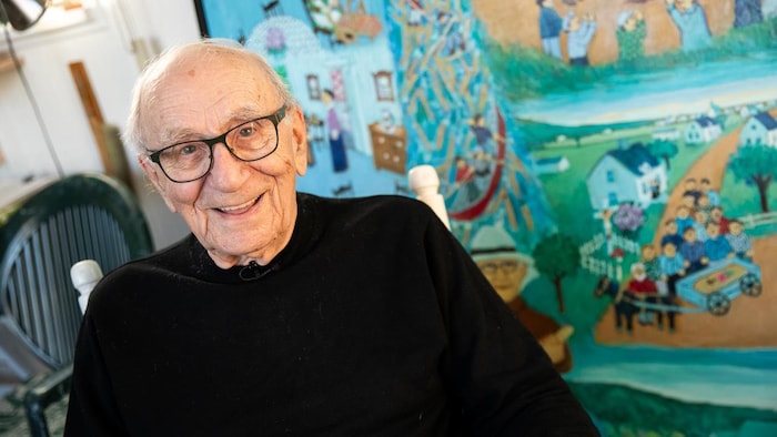Marcel Dargis peint tous les jours à 96 ans | Radio-Canada