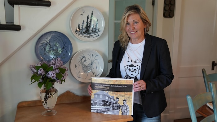 Un livre pour le centenaire de Hearst | Radio-Canada